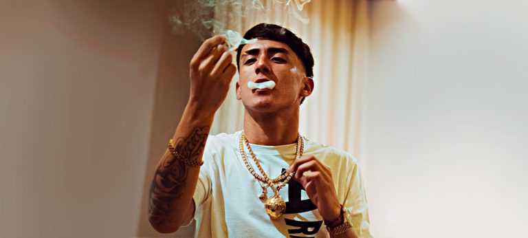 Historia y biografía de Peso Pluma